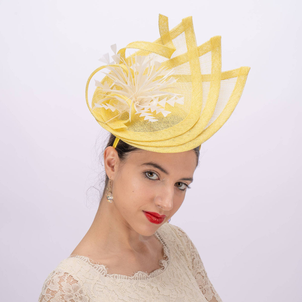 Tear Drop Cut Sinamay Feather Fascinator - 2 colors – Miss Scarlett ...